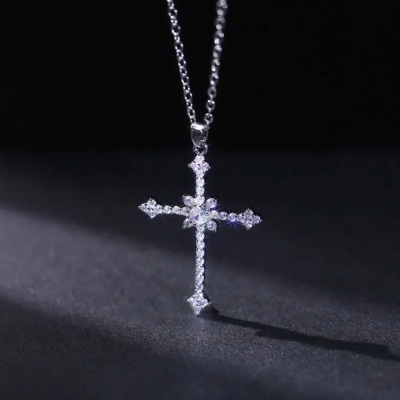 Accessories | Pleated White Gold Necklace Fake Diamond Cross Pendant ...
